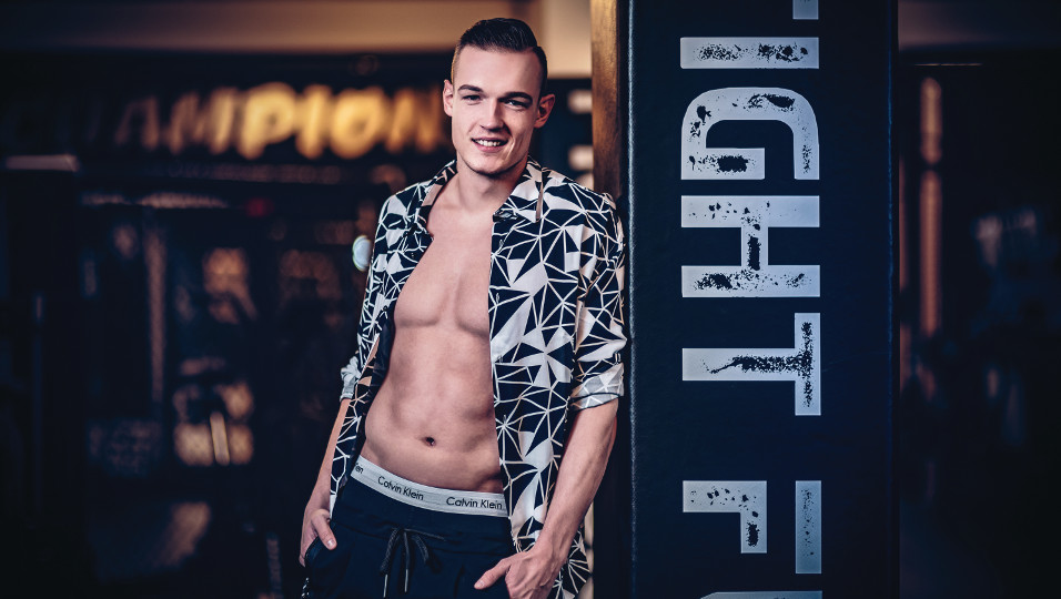 FACE AND FASHION Model Tobias stellt sich vor - Regensburger ...