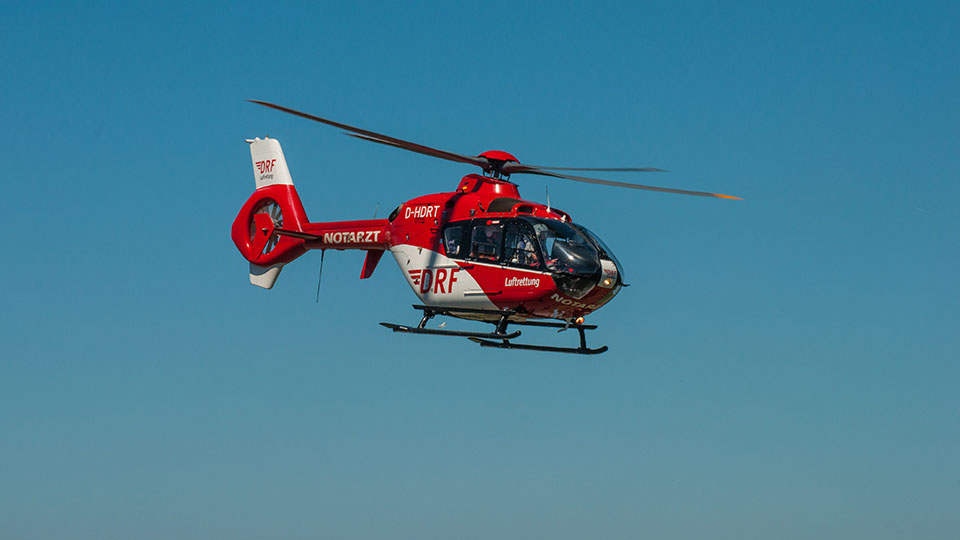 Rettungshubschrauber im Einsatz: 33-Jähriger bei Motorradunfall schwer verletzt - Regensburger ...